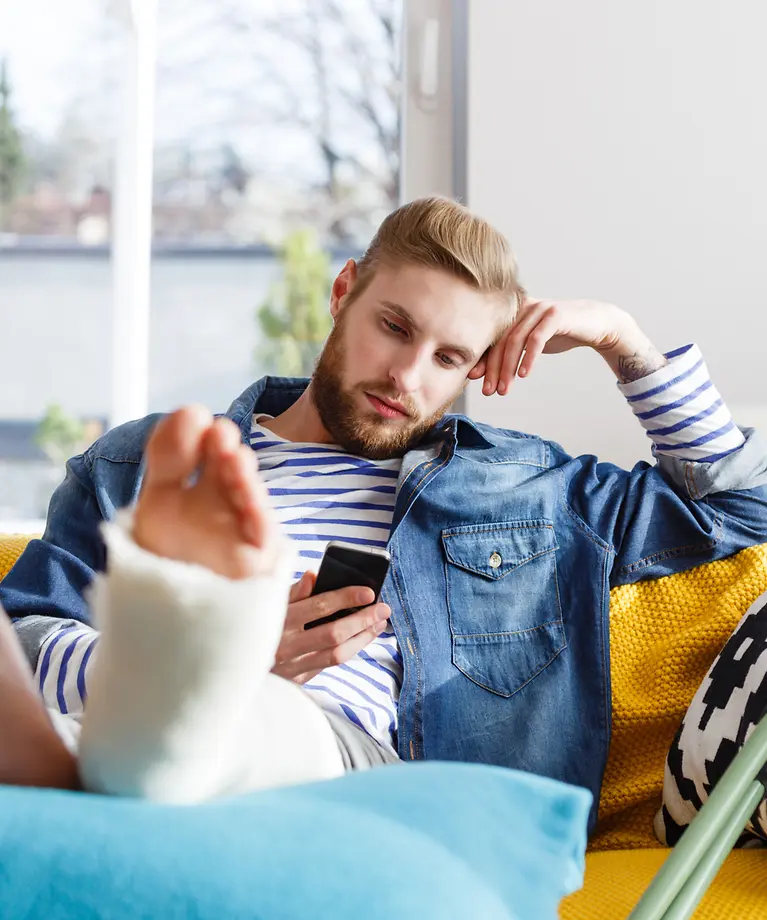 Submitting a claim under your travel insurance policies | HanseMerkur